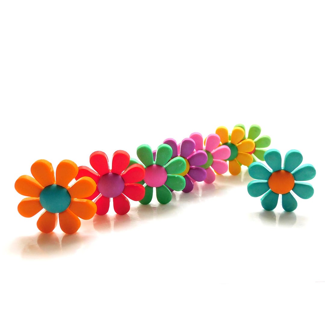 Large Funky Flowers Buttons by Buttons Galore // Spring Flower Floral ...