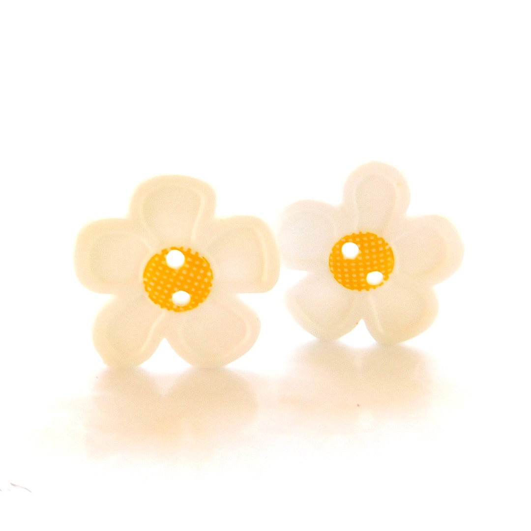 Small Sew Through Daisy Buttons by Dill / Flower Embellishments - Set ...