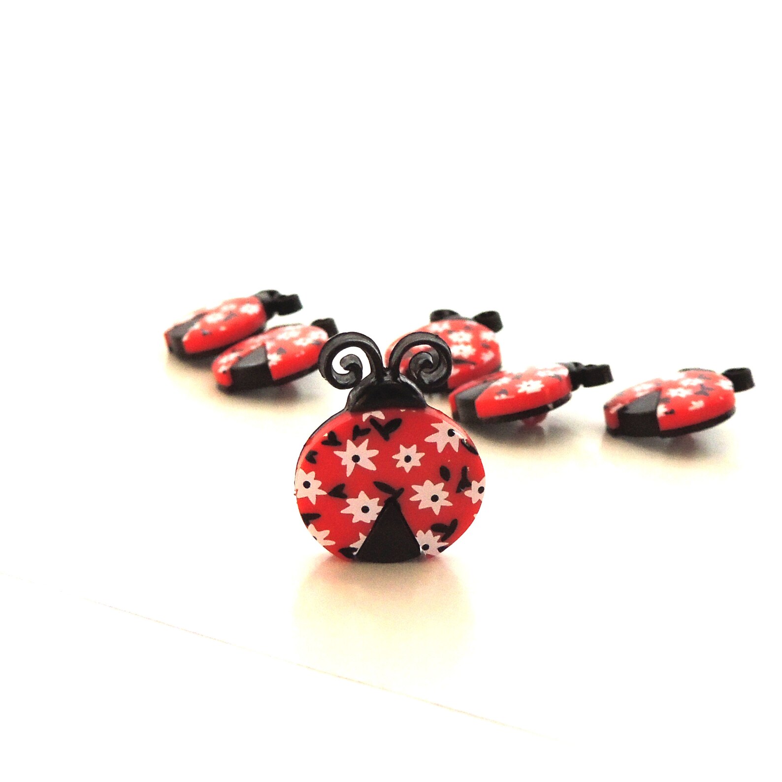 Ladybug Love Buttons by Dress It up / Novelty Insect Sewing ...
