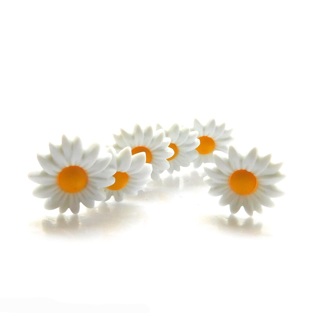 Daisy Buttons by Buttons Galore: Spring Flower Crafts, Sewing ...