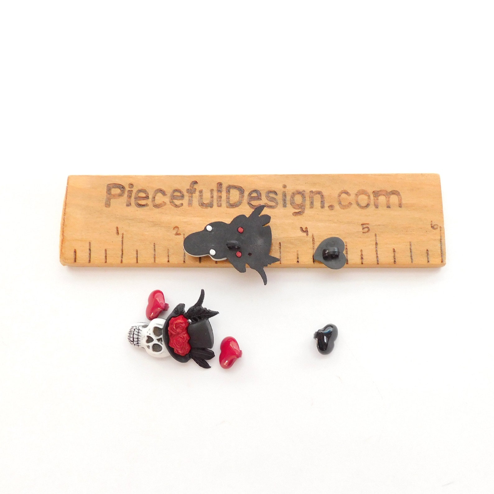 Sir Goth Skull Buttons by Let's Get Crafty / Halloween Craft ...
