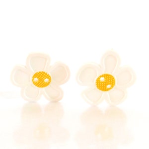 Large Sew Through Daisy Buttons by Dill / Flower Embellishments - Set ...