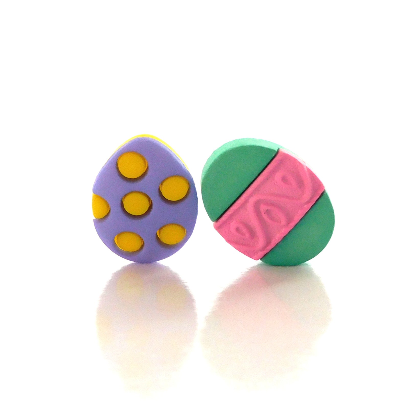 Painted Eggs Buttons by Dress It up // Easter Decorations - Etsy