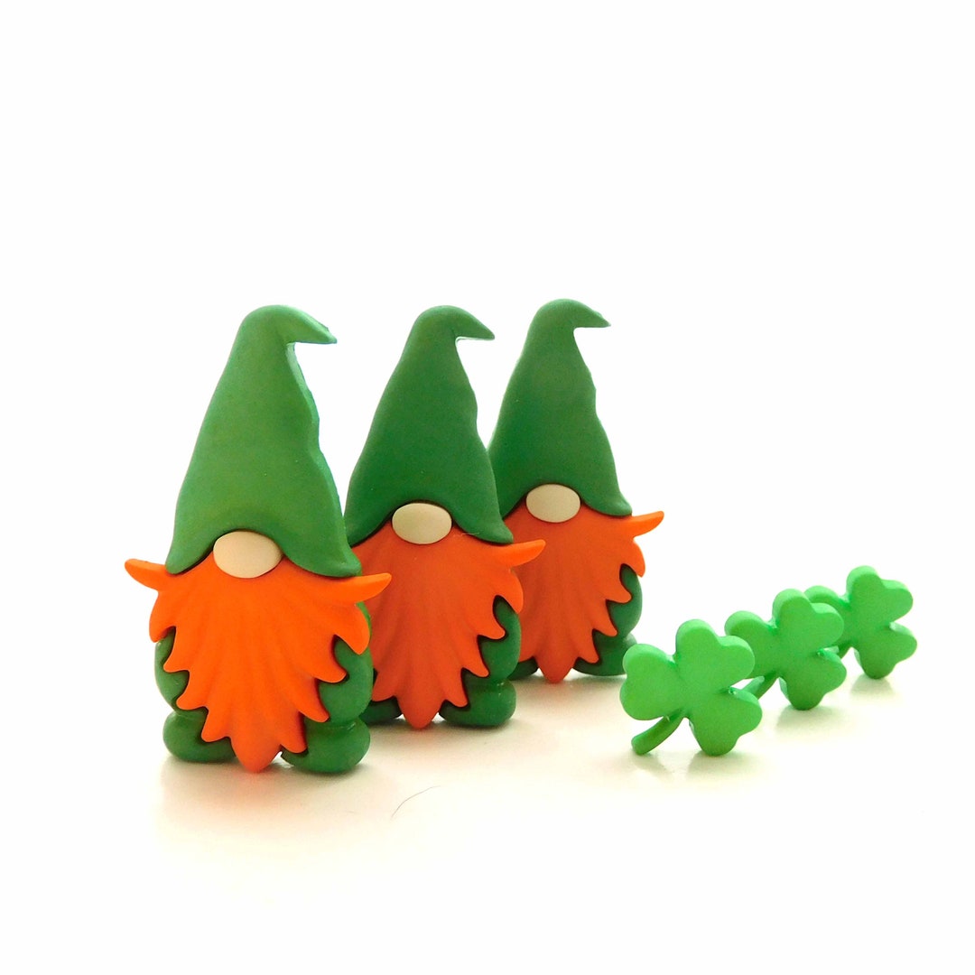 I'm Lucky and I Gnome It Buttons by Shelly's Buttons: St. Patrick's Day ...