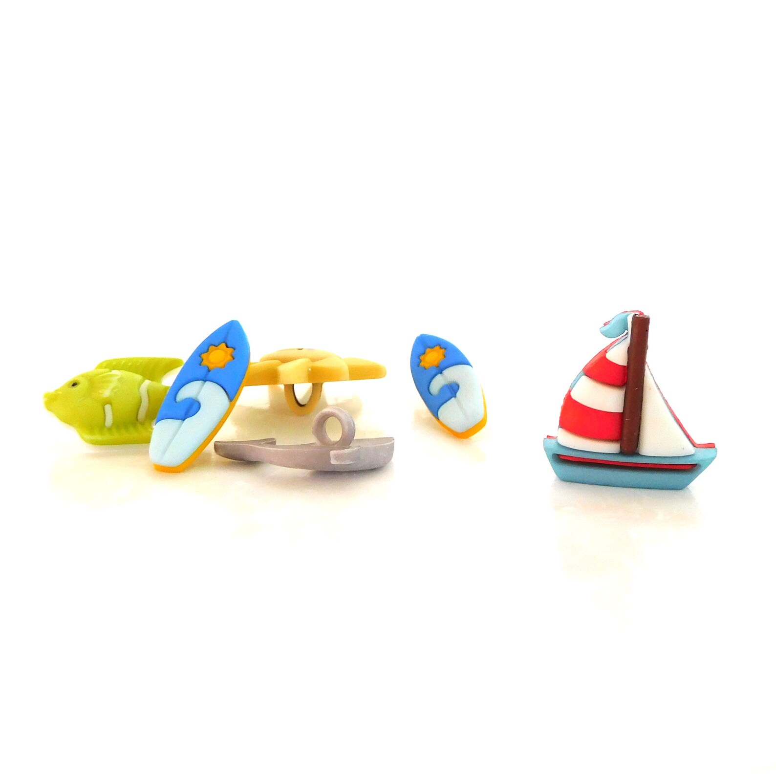 Surf's up Buttons by Buttons Galore // Novelty Beach Ocean ...