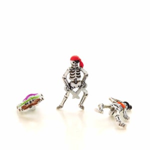 Bone-ified Characters Buttons by Dress It up / Novelty Halloween ...