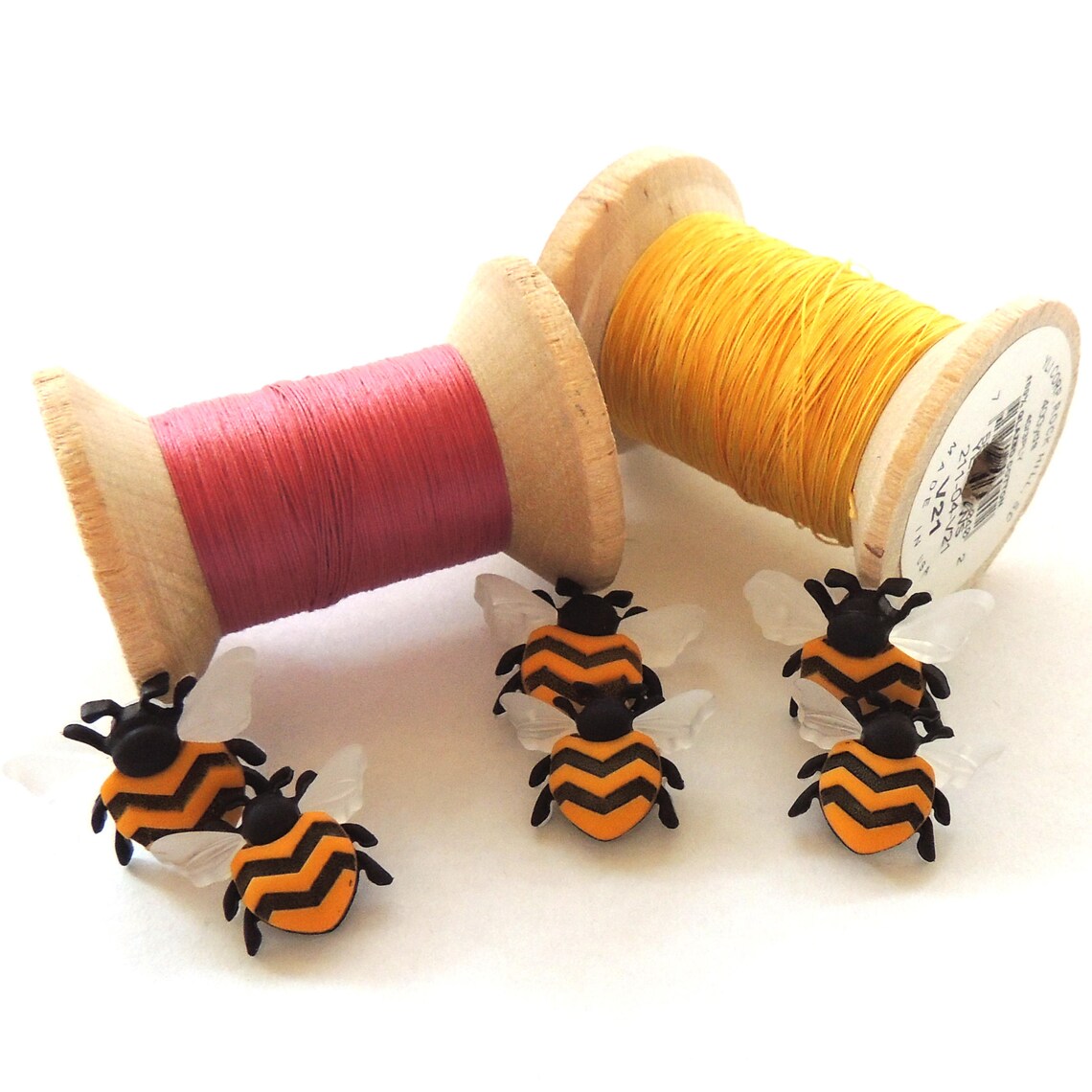 Bee Buttons by Dress It Up // Novelty Sewing Scrapbooking | Etsy