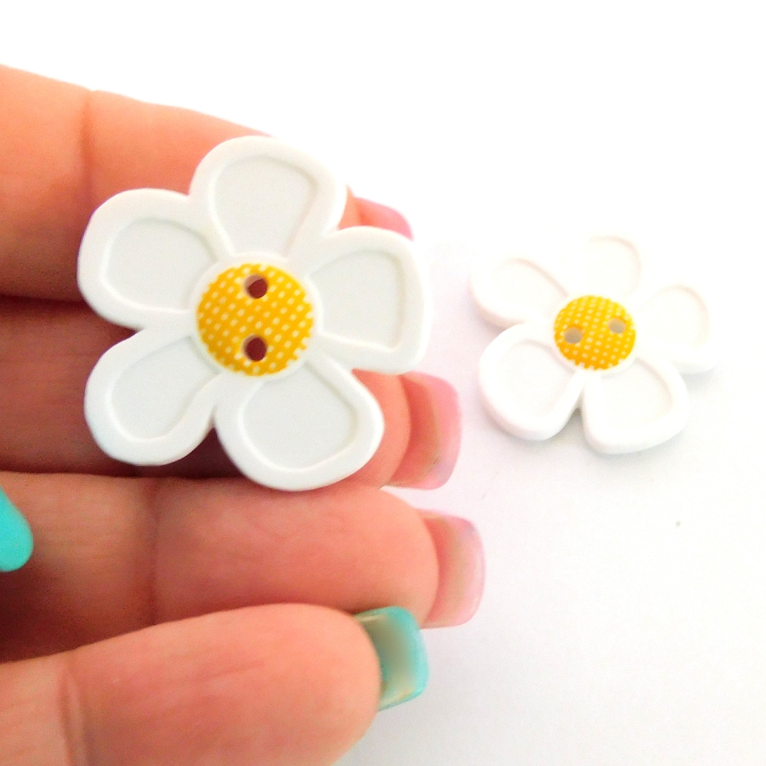 Large Sew Through Daisy Buttons by Dill / Flower Embellishments - Set ...