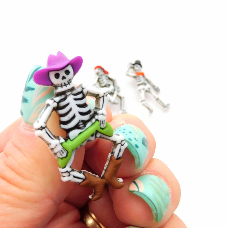 Bone-ified Characters Buttons by Dress It up / Novelty Halloween ...