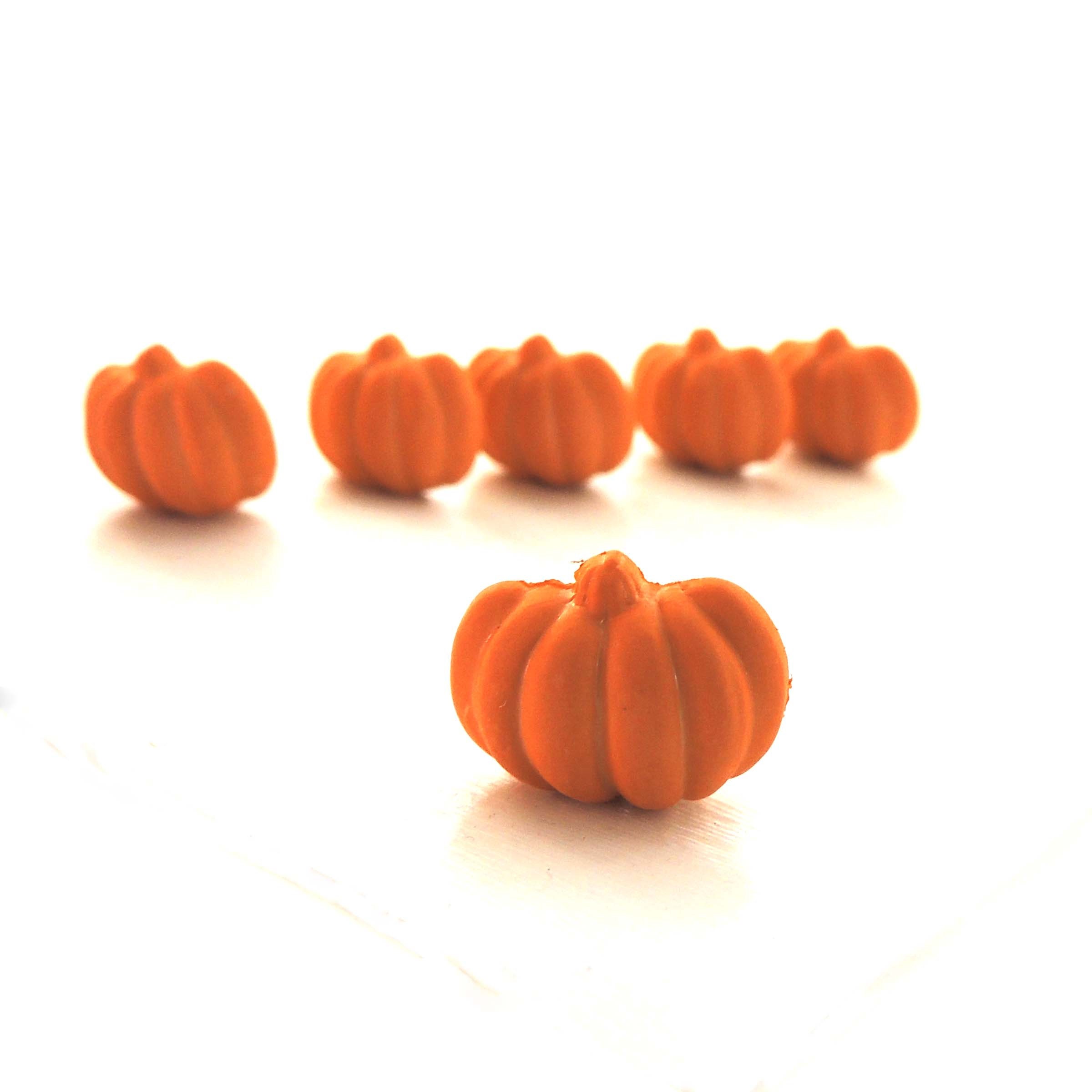 Pumpkin Buttons by Buttons Galore / Halloween Craft Embellishments ...