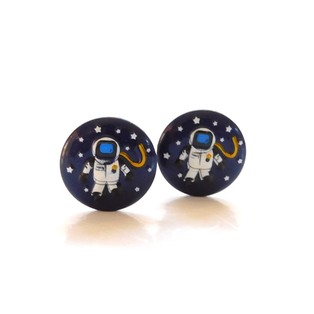 Medium Astronaut Buttons by Dill / Outer Space Career Embellishments ...