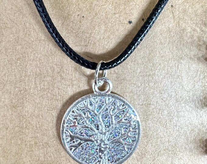 Holographic Color Shift Tree of Life Necklace - Silver Rainbow - Etsy