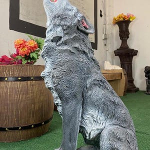 Wolf Sculpture Very Detailed Sitting Up-right Howling Statue Handmade ...
