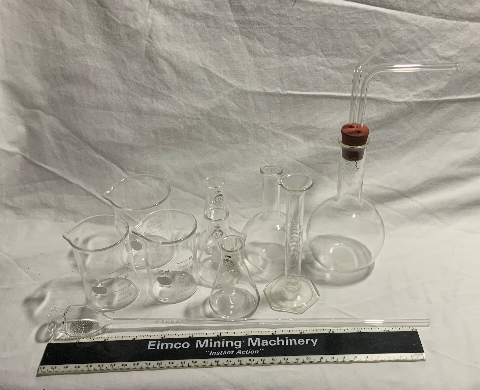 Vintage Pyrex Beakers, Flasks & More Chemistry Laboratory Glassware 12 ...