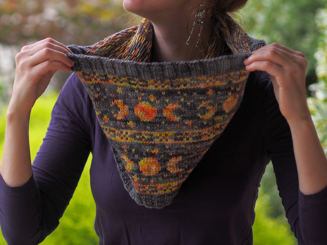 Broom Riding Cowl Knitting Pattern: Stranded Colorwork, Halloween Knit ...