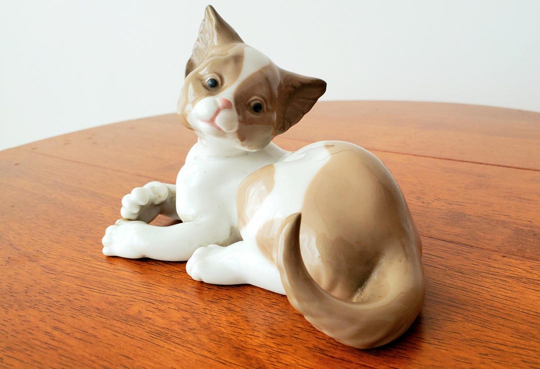 Beautiful Rare Lladro Porcelain Cat Figurine - Etsy