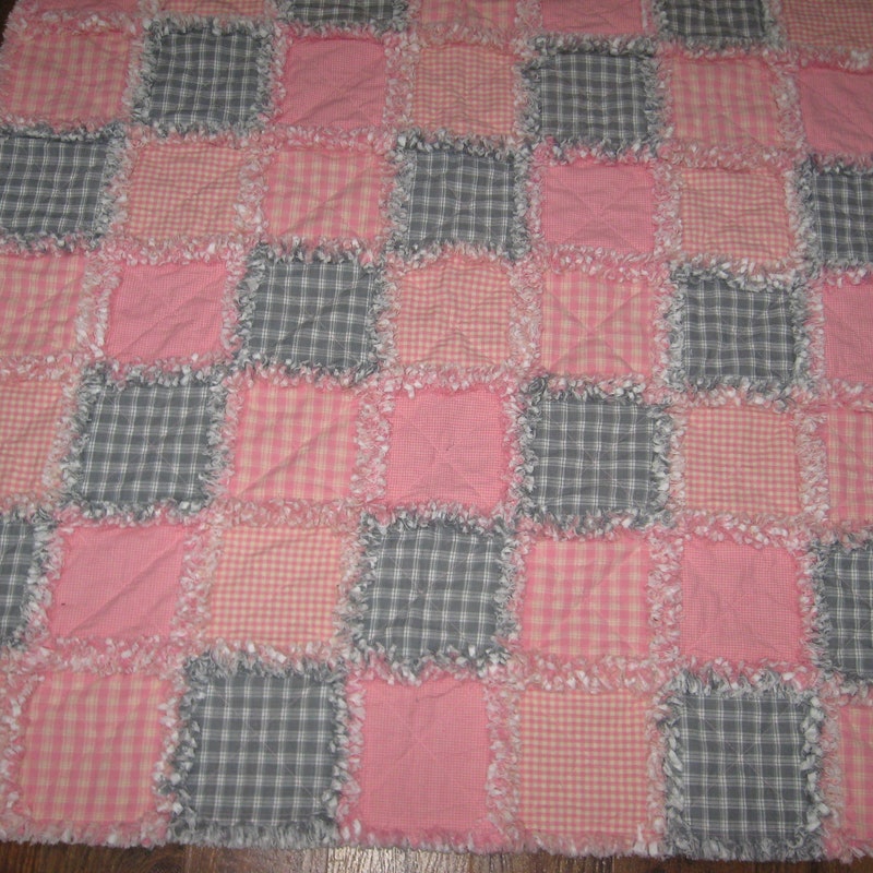 Pink Grey Rag Quilt - Etsy