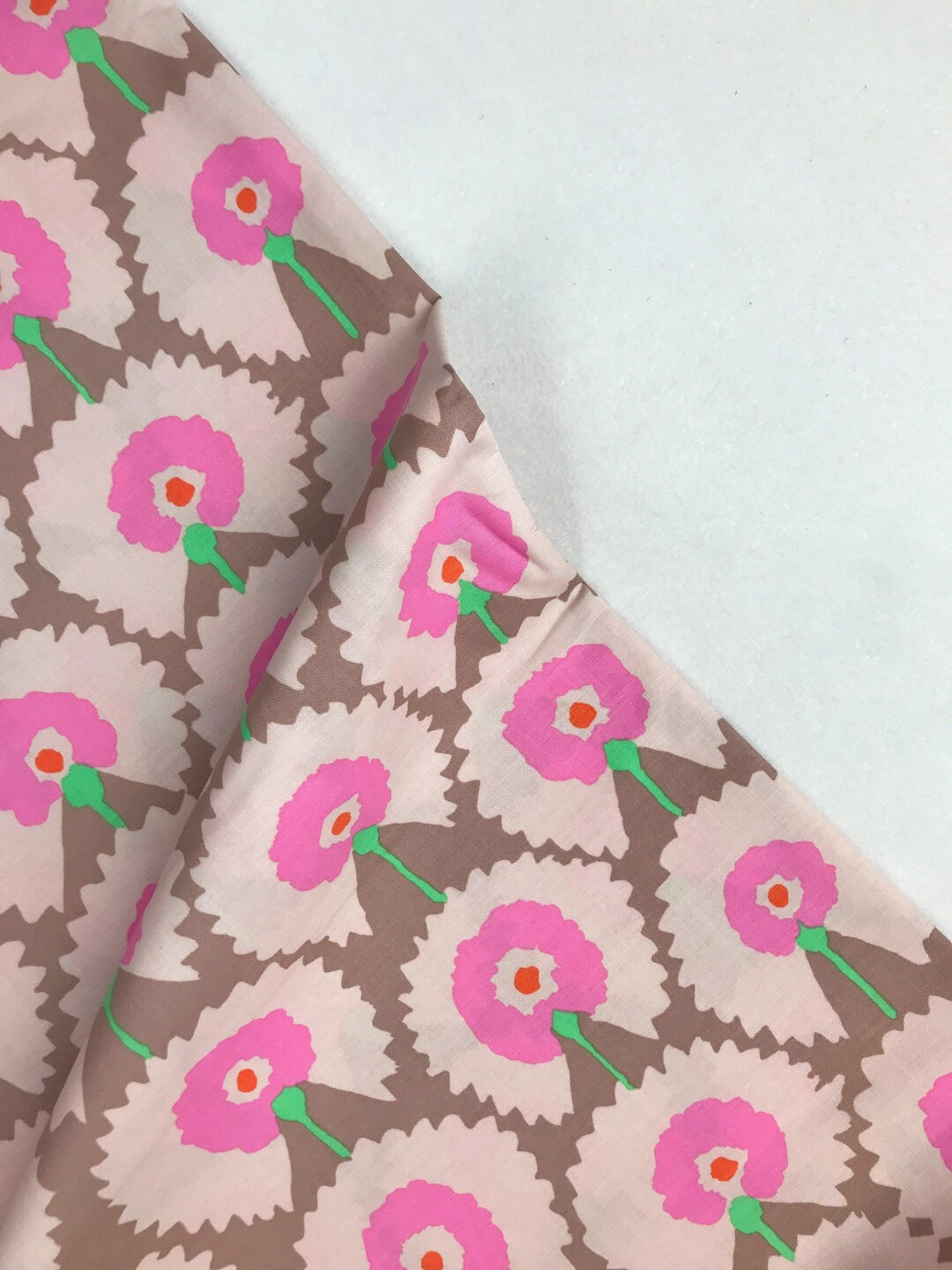 Regal Fans Pastel - Kaffe Fassett - Kaffe Fassett Collective - PWGP188 ...