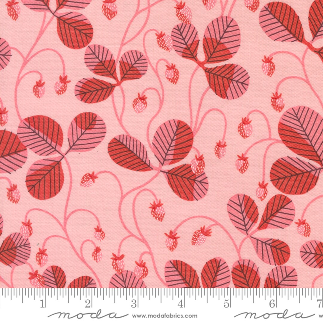 Virginia Strawberries Light Pink - Love Letter - Lizzy House - Moda 100 ...