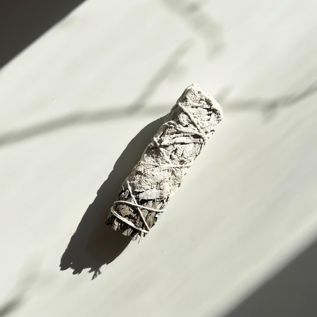 Sage Bundle With Copal Resin - Etsy