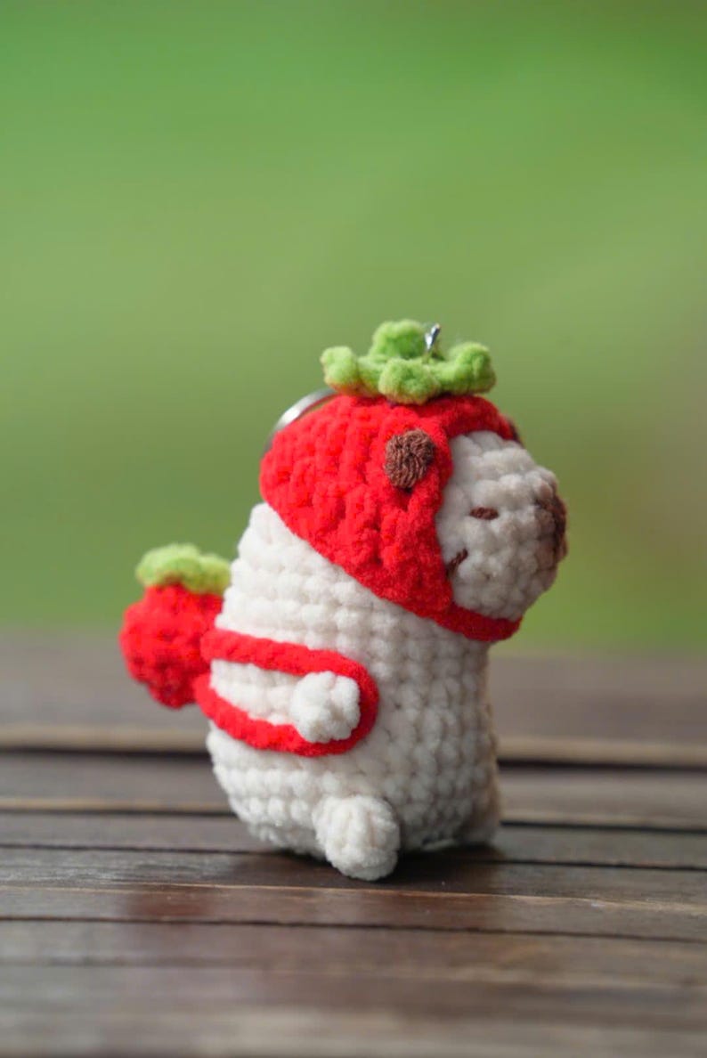 Cuashop - Adorable Capybara Keychain – Handmade Crochet Charm - Etsy