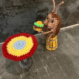 Crochet Roach Eating a Burger PDF Crochet Pattern ONLY Digital Download ...