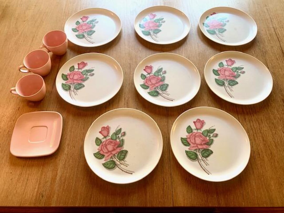 Vintage Melmac / Melamine Rose Dinner Plates With Cups and Saucer - Etsy