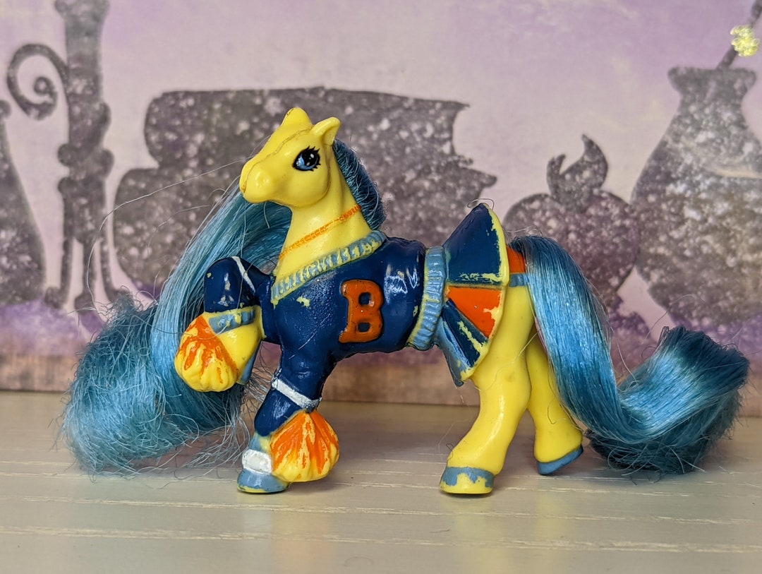 Little Beauties Pom Pom Cheerleader Pony Vintage 1988 High Fashion ...