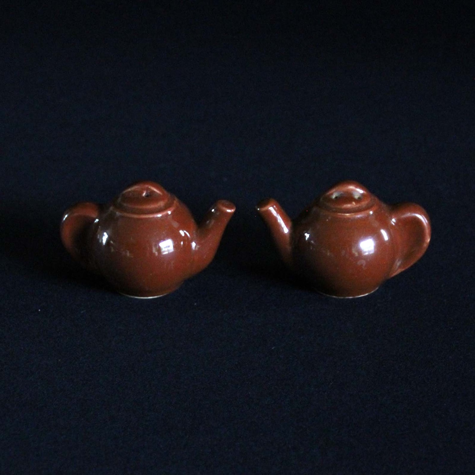 Vintage Tea Pot Salt and Pepper Shaker Set in Brown Coffee | Etsy