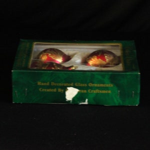 Commodore Christmas Classics Glass Christmas Tree Ornaments in Box ...