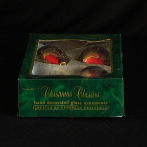 Commodore Christmas Classics Glass Christmas Tree Ornaments in Box ...