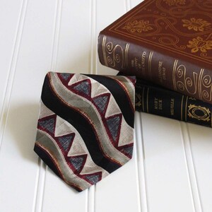 Vintage Men's Necktie - Wavy Striped Design - Wide Tie - Black, Grey ...