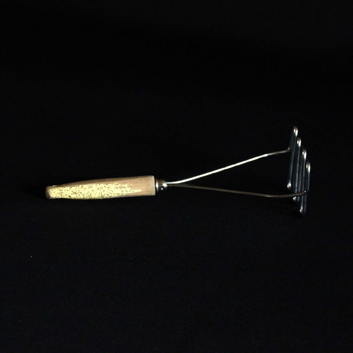Vintage Potato Masher With Wood Handle - Vintage Kitchen Tool - Utensil ...