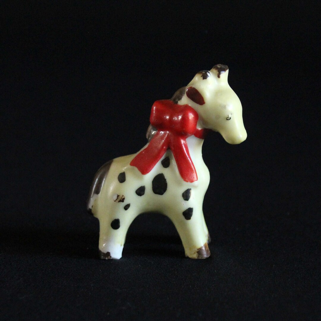 Vintage Giraffe Figurine Animal Giraffe Miniature Porcelain Figurine ...