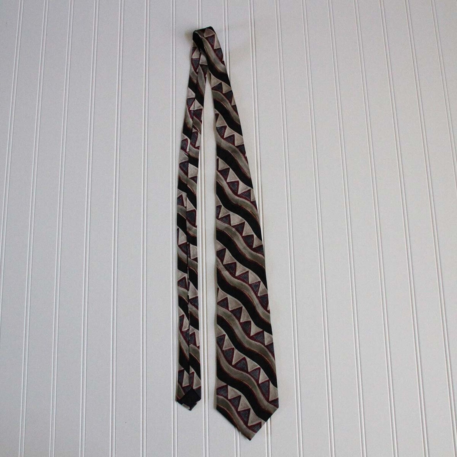 Vintage Men's Necktie Wavy Striped Design Wide Tie - Etsy