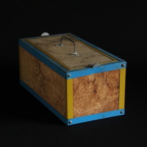 Vintage Le' Angler Bait Bed - Fiberboard and Metal Bait Box - Fishing ...