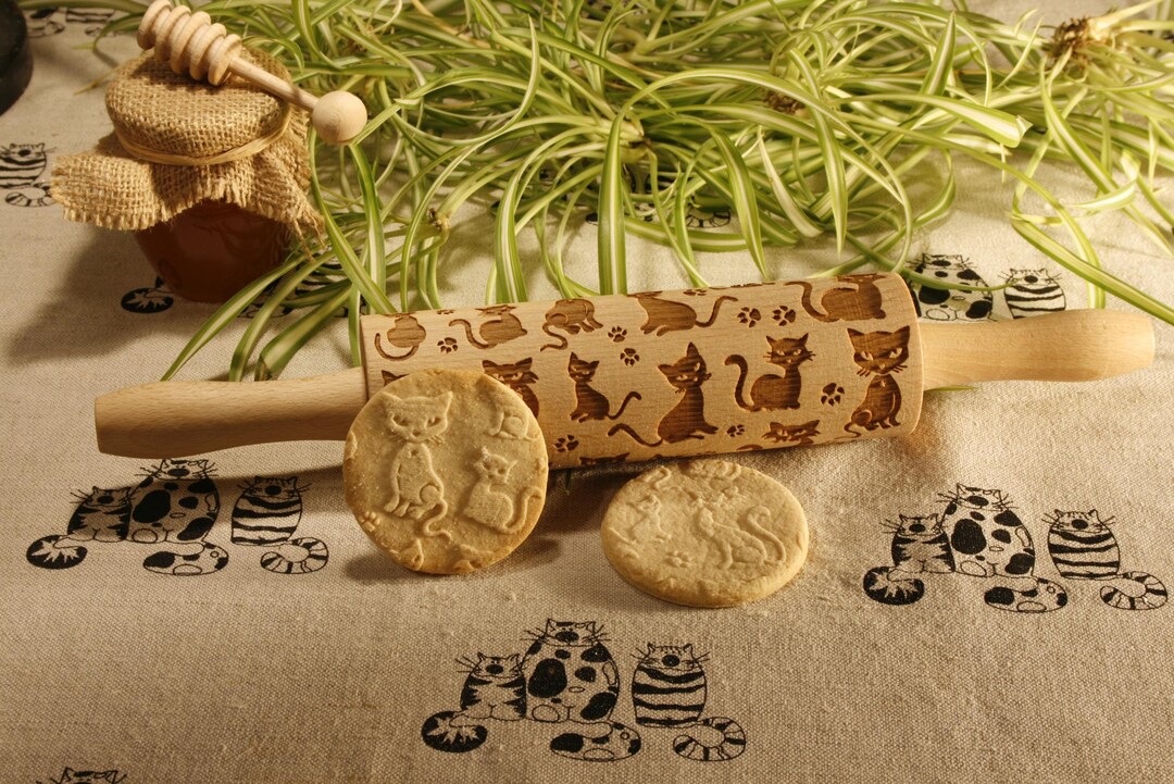Cats Pattern Rolling Pin. Cat Lover Gift. Pet Lover. Housewarming ...