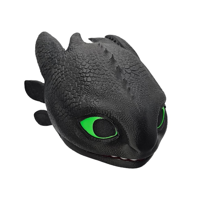 Toothless 3D Printed Helmet – How to Train Your Dragon Inspired Cosplay ...