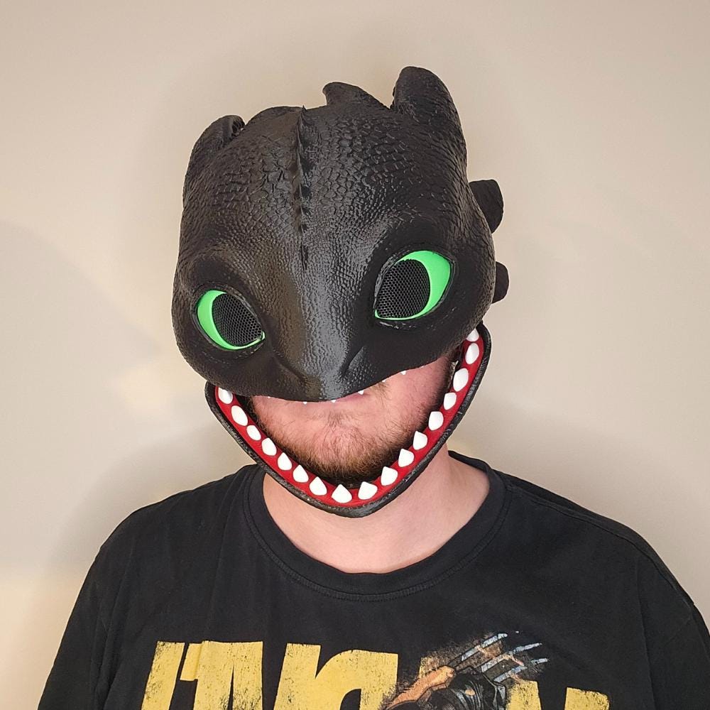 Toothless 3D Printed Helmet – How to Train Your Dragon Inspired Cosplay ...