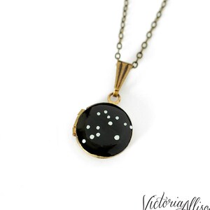 Aquarius Zodiac Constellation Necklace on Vintage Tiny Locket - Etsy