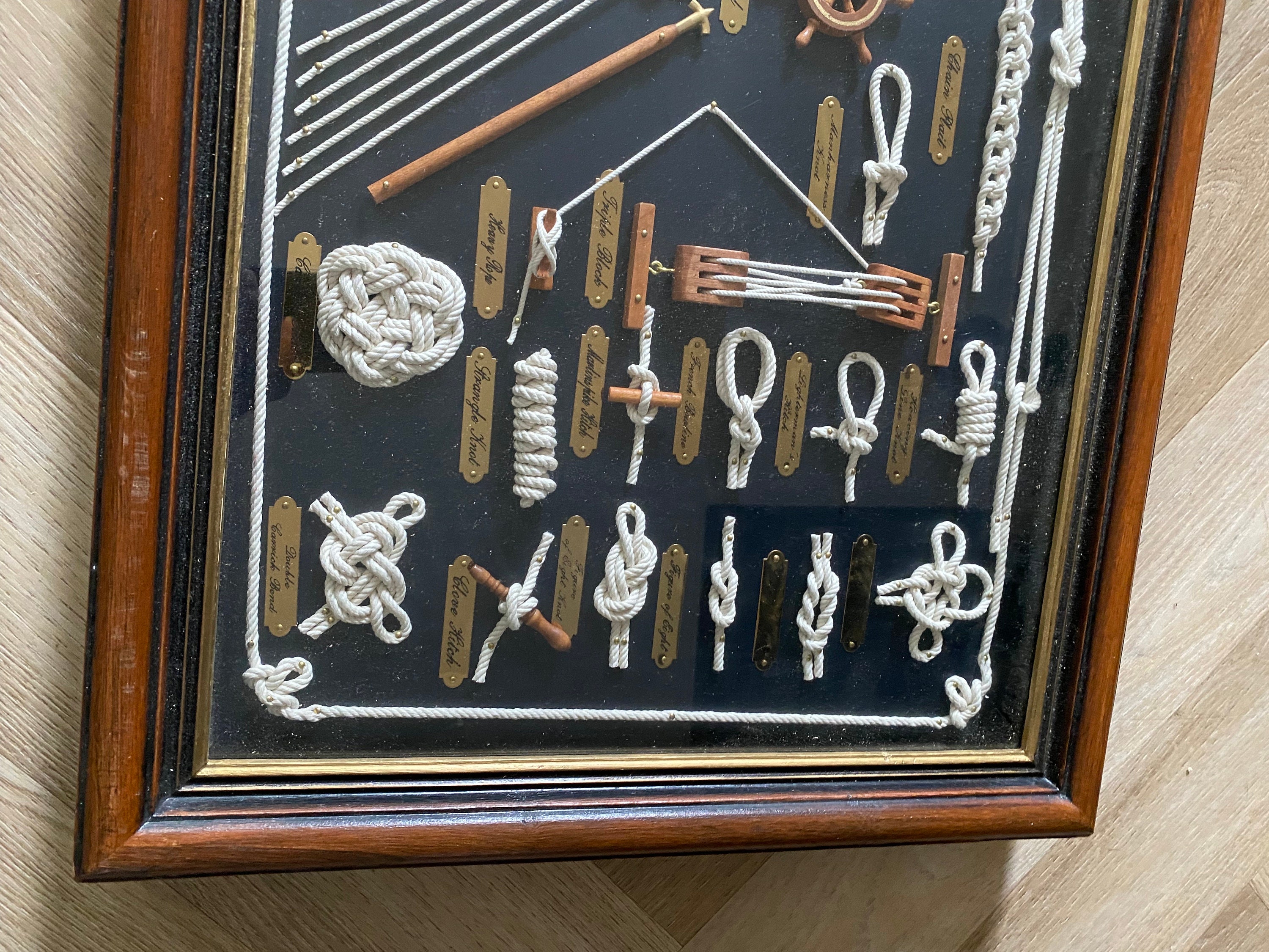 Old English Knotboard. With Messing Name Tacs. - Etsy