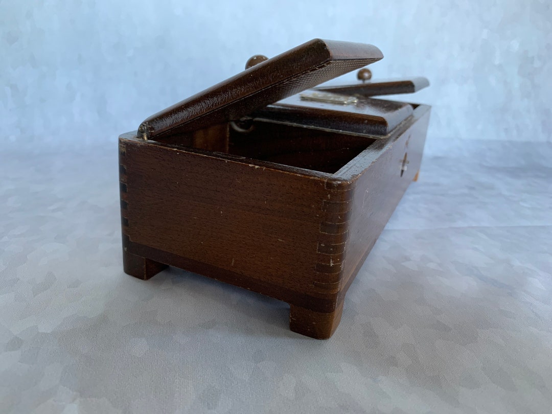 Musical Wooden Storage Box Opens Itself Dovetailed Corners Very Unique ...