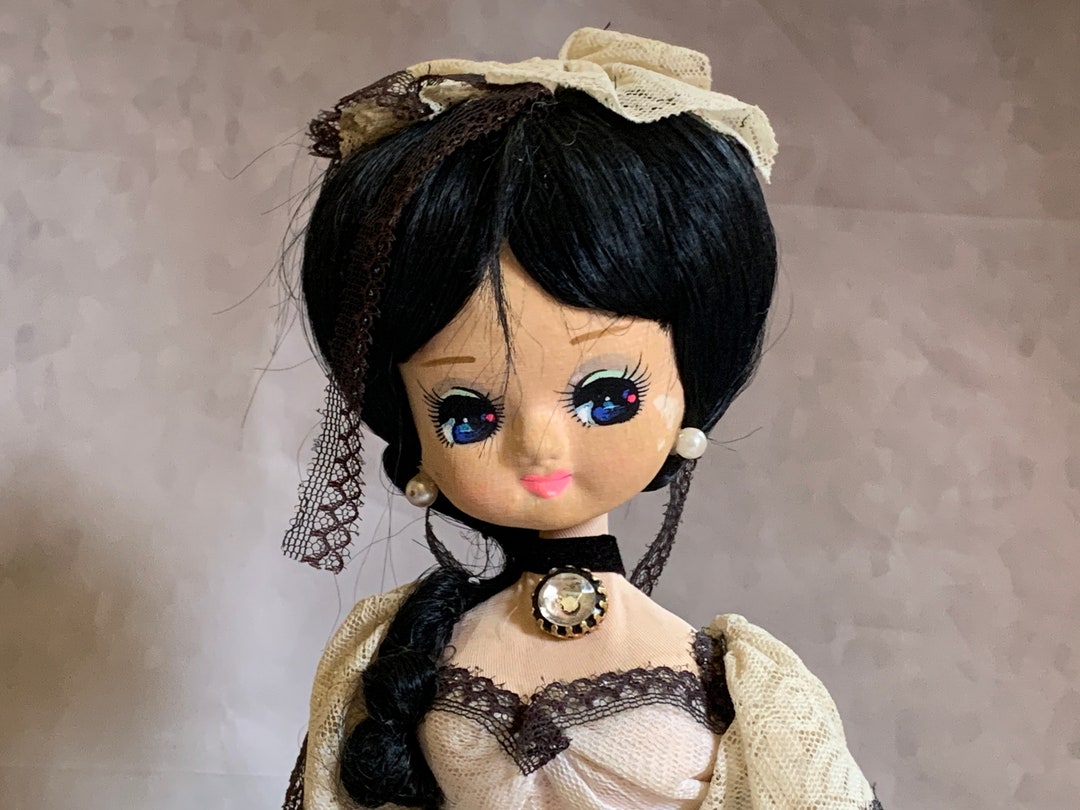 Large Vintage Pose Doll - Beautifully Expressive Face - Wide Hoop Skirt ...