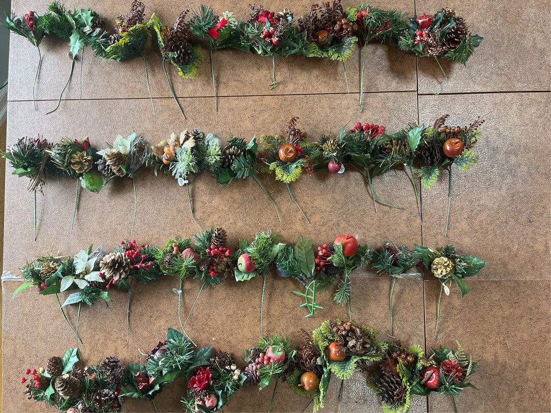 70 Piece Bundle of Wreath Picks Mostly Christmas Some Plastic and Some ...