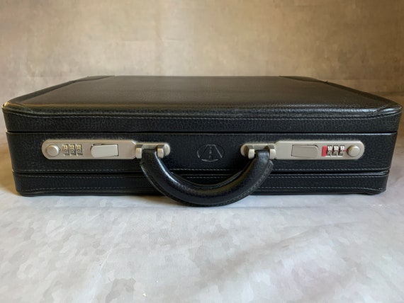 Expanding briefcase - textured black exterior - 1990s - Gem