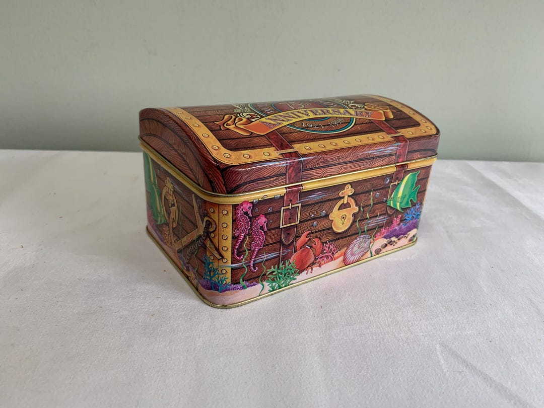 Wolfgang Candy 75th Anniversary Treasure Tin - With Hinged Dome Lid ...