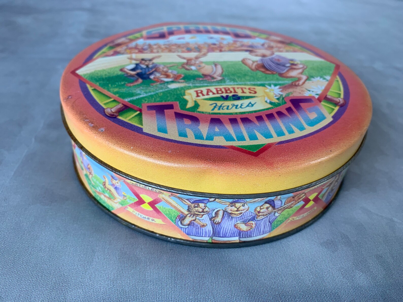 Vintage Easter Themed Tea Tin Rabbits Vs Hares Spring - Etsy