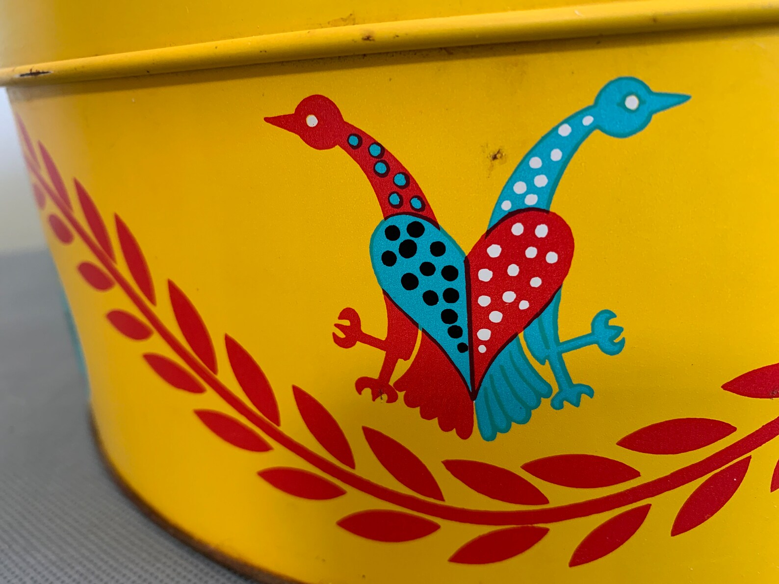 Vintage Pretzel Tin in Bright Yellow With Folky Pennsylvania Dutch ...