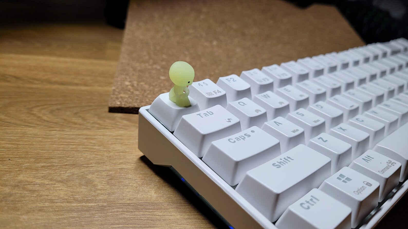 LONELY?¿ | Keycap | Smiskey - Etsy