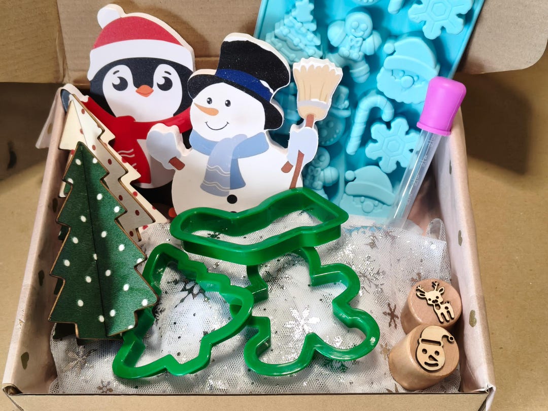 Tuff Tray Ideas - Christmas - Starter Kit - 1 Year Plus - Etsy